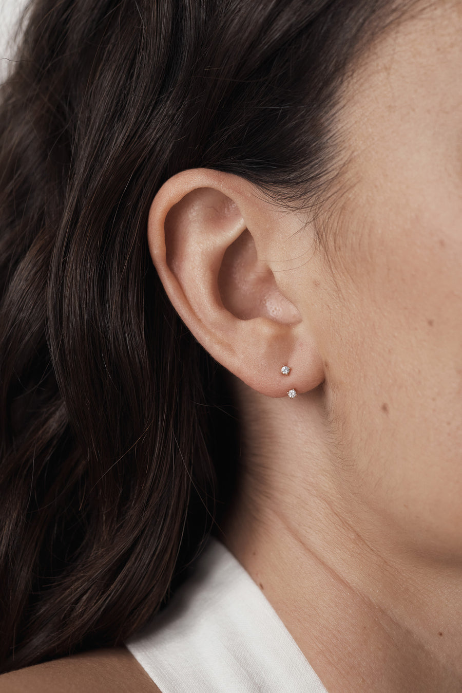 14K Curved barbell stone – DAUGHTERS JEWELRY